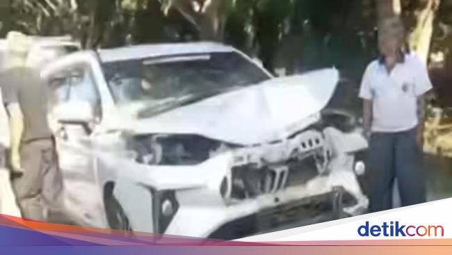 3 Mobil Tabrakan Beruntun di Jalan Trans Sulawesi Lutim, 2 Kendaraan Rusak