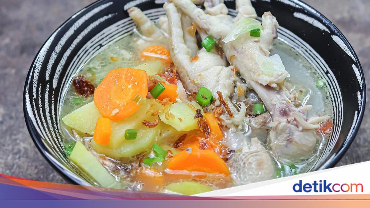 Resep Sup Ceker Ayam dan Sayuran, Berkuah Kaldu Bening dan Segar