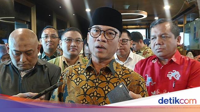 Mendes-PDT Ungkap Arahan Prabowo di Retret: Swasembada Pangan-Energi Mendes-PDT Ungkap Arahan Prabowo di Retret: Swasembada Pangan-Energi