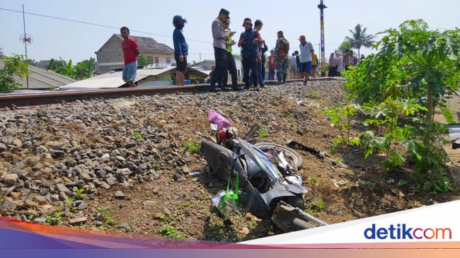 Kosim Tak Sadarkan Diri Setelah Terserempet Kereta di Cibiuk