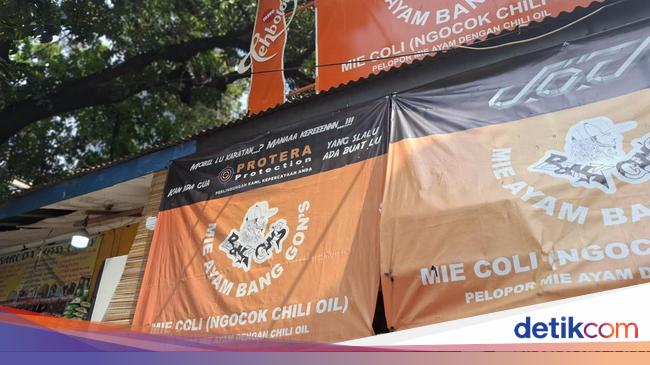 Nyamm! Pedas Menyengat Mie Ayam Coli yang Nyeleneh Namanya