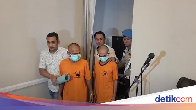 Aksi Sadbor Joget di Sel Pakai Baju Tahanan Aksi Sadbor Joget di Sel Pakai Baju Tahanan
