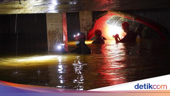Basement di Valencia Jadi Lautan Akibat Banjir Bandang