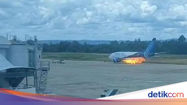 Trigana Air Boeing 737-500 Catch Fire at Jayapura's Sentani Airport ...