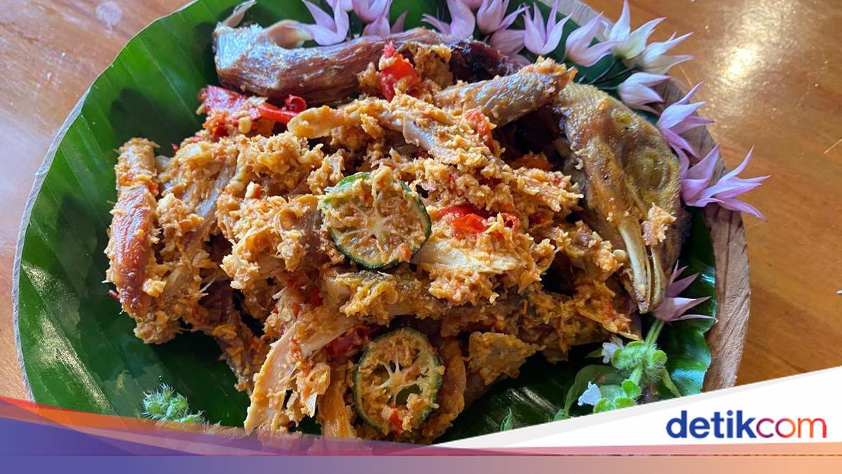 Gurih Pedas Pecel Pithik, Makanan Ritual Warga Desa Kemiren