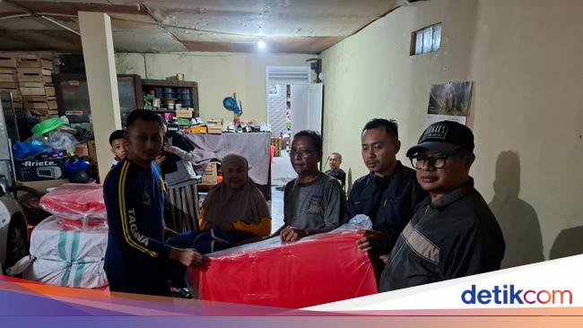 Kemensos Salurkan Bantuan Logistik ke Penyintas Banjir Bandang Sukabumi