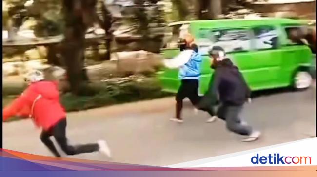 Viral Tawuran Geng Motor Bersajam di Jalanan Bogor, Polisi Selidiki