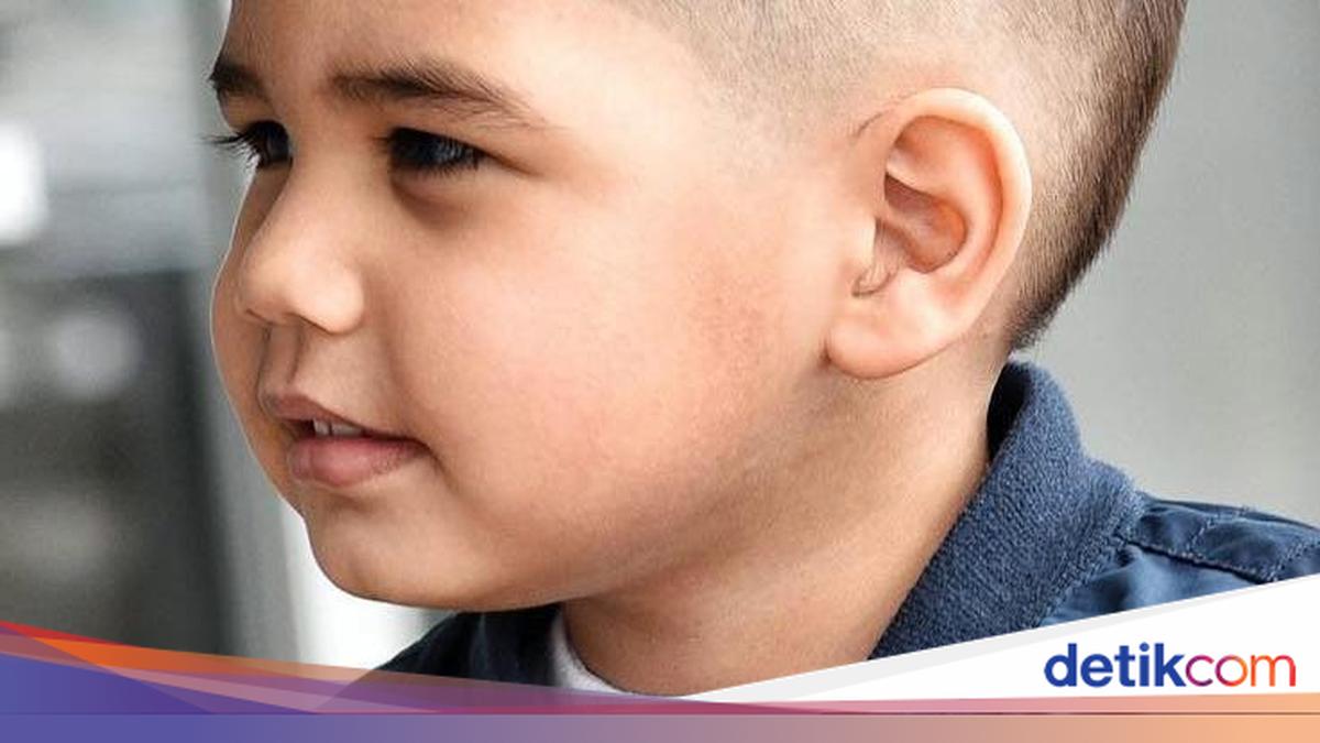 10 Model Rambut Anak Cowok yang Keren, Bikin Tambah Ganteng