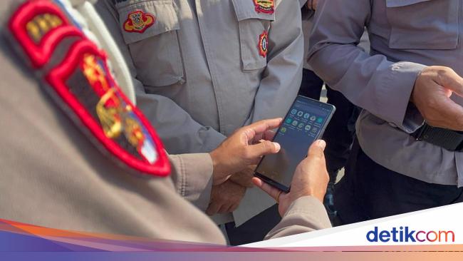 Propam Polres Pasuruan Kota Periksa HP Anggota-Perwira Cari Aplikasi Judol