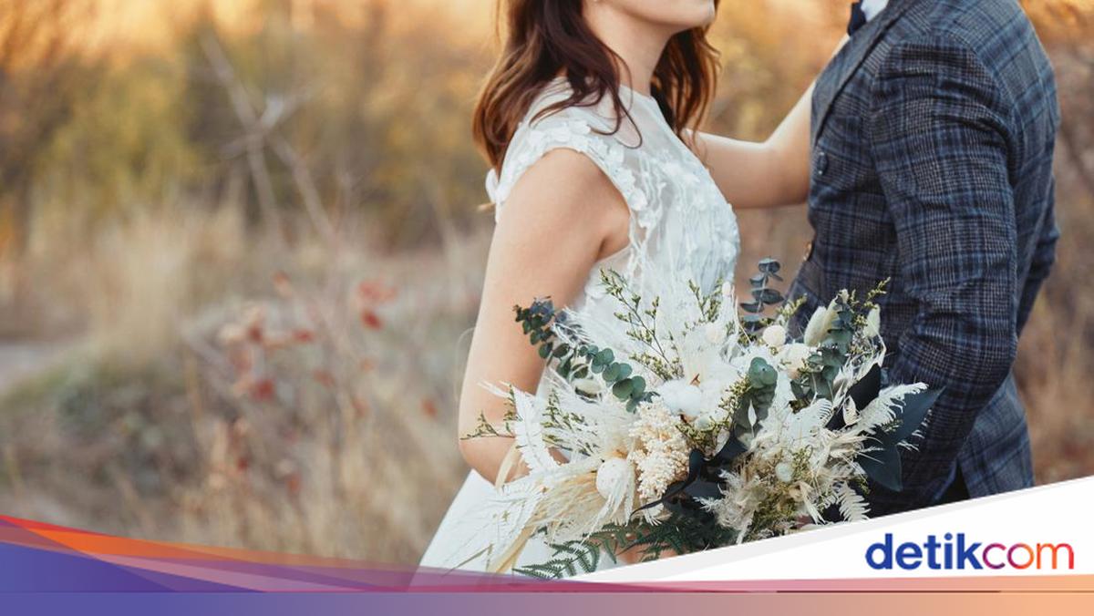 5 Rekomendasi Parfum untuk Pengantin Wanita, Beraroma Bunga yang Elegan