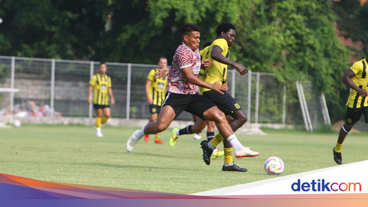 Hasil Uji Coba: PSBS Biak Bantai Bali Bulldogs FC 8-1