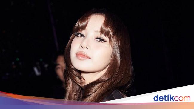 Lisa BLACKPINK Minta Makan Rendang Pakai Nasi Bikin Heboh Jagat Maya
