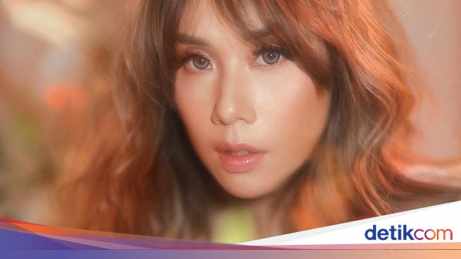Cherly Juno Comeback Solo, Curhat Kisah Cinta Beda Budaya