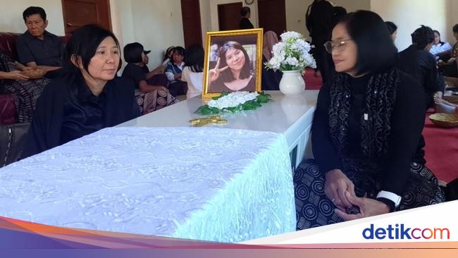 Jenazah Chika Korban Tewas di Jalan Trans Sulawesi Dimakamkan di Tana Toraja