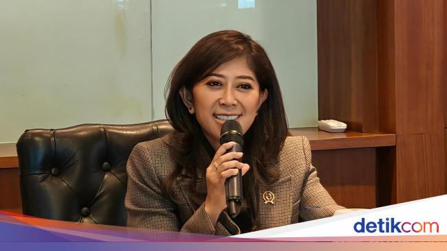 Menkomdigi Meutya Blak-blakan Soal Perombakan Dirjen Komdigi Menkomdigi Meutya Blak-blakan Soal Perombakan Dirjen Komdigi