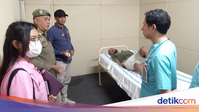 Viral, WN Australia Linglung Mabuk Mushroom hingga Dimandikan Warga di Bali