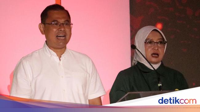 Filosofi Ayah dan Ibu untuk Kota Bandung dari Arfi-Yena Filosofi Ayah dan Ibu untuk Kota Bandung dari Arfi-Yena
