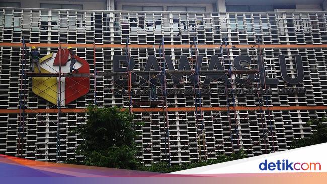 Bawaslu: Pengertian, Tugas, dan Rincian Gajinya Bawaslu: Pengertian, Tugas, dan Rincian Gajinya