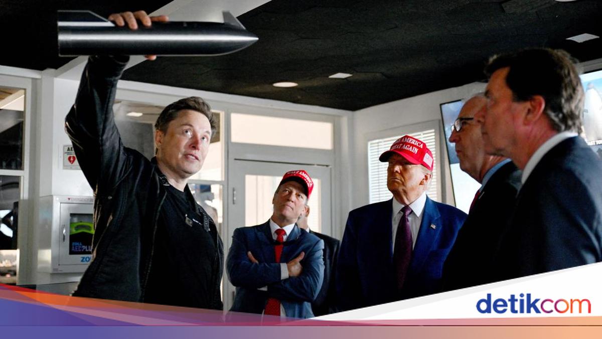 Elon Musk Sesumbar Roket SpaceX Akan Terbang ke Mars Tahun Depan