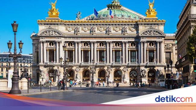 Arsitektur Neoklasik: Pengertian, Sejarah, Jenis, dan Karakteristiknya