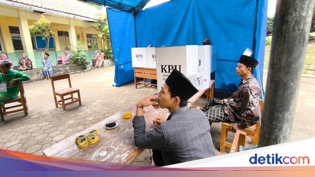 Melihat Pencoblosan di TPS Tinta Kunyit di Cirebon