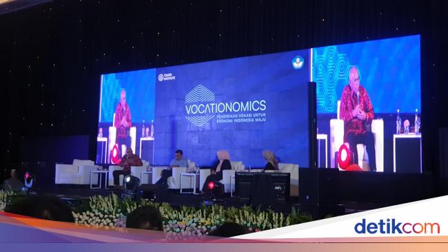 Pakar Ekonomi UI Sebut Penduduk RI Akan Diisi oleh 5 Generasi, Apa saja?