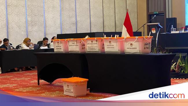 KPU Jakbar Ungkap Saksi RIDO Tolak Tanda Tangan Rekapitulasi di 5 Kecamatan