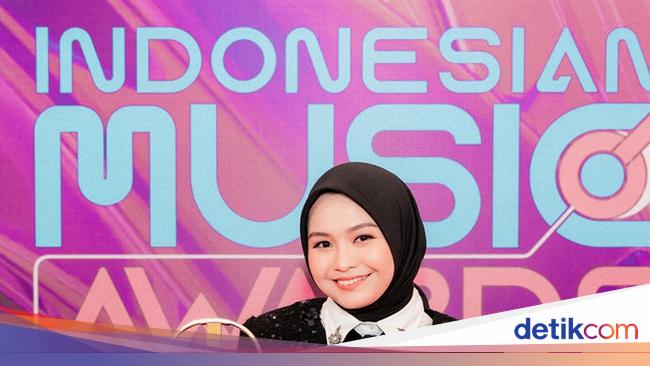 Makna dan Lirik Lagu Berharap Pada Timur Salma Salsabil
