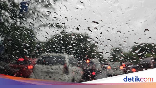Cuaca Makassar Hari Ini 17 Januari: Siang-Sore Hujan, Malam Berawan