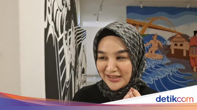 Artis Hana Hanifah Diperiksa Tipidkor Polda Riau
