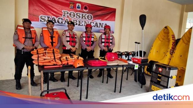 Lebak Tetapkan Status Darurat Bencana, Polisi Buka Posko Siaga