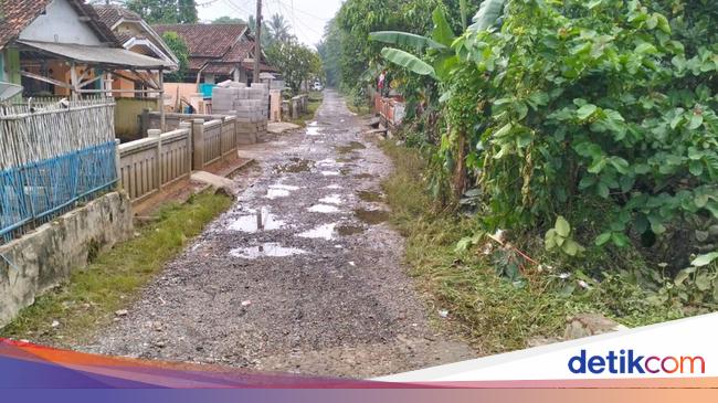 Banjir di Pandeglang Surut, Warga Tinggalkan Pengungsian Banjir di Pandeglang Surut, Warga Tinggalkan Pengungsian