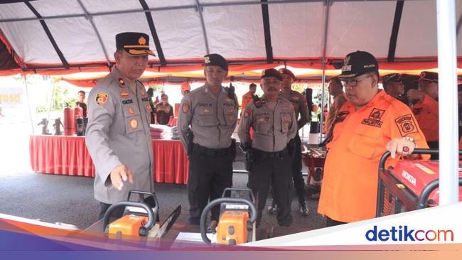 Personel Polres Blitar Kota Siap Siaga Hadapi Bencana Hidrometeorologi