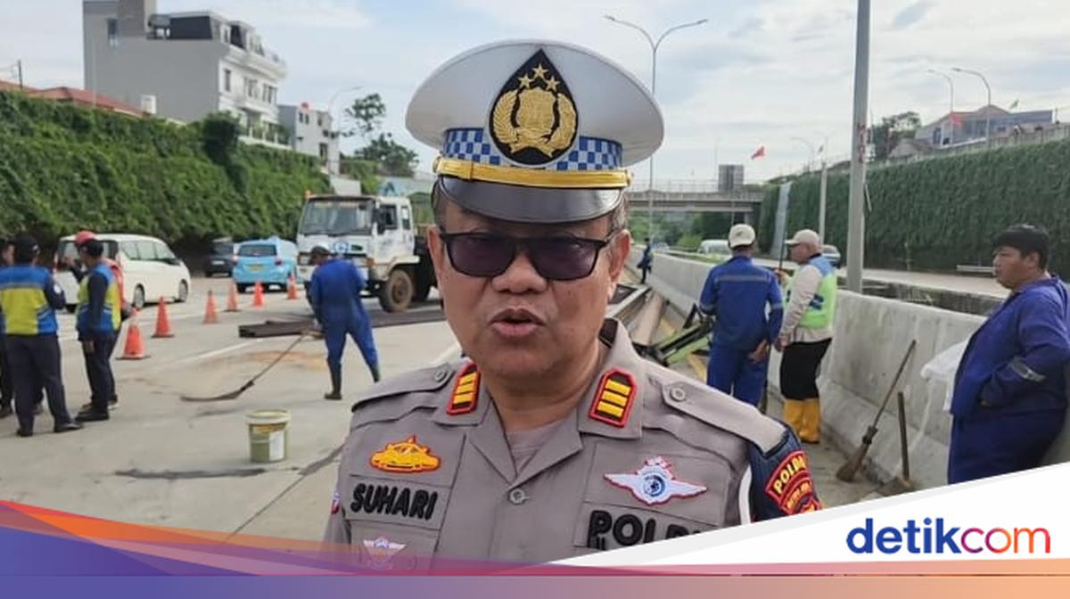 Pengemudi Mobil Tertimpa Pelat Besi di Tol Andara Dilarikan ke RS
