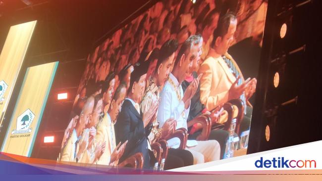 Gibran Salami Puan di HUT Golkar Ke-60, Duduk Berdekatan