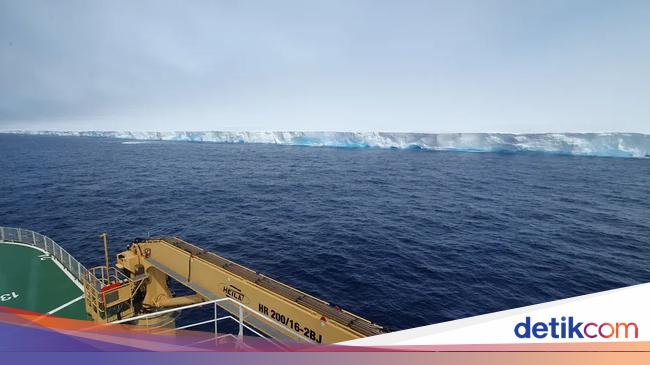 Gunung Es Terbesar dan Tertua Dunia 'Berlayar' ke Samudra Selatan Antartika