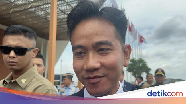 Gibran Hormati Putusan Dipecat PDIP Gibran Hormati Putusan Dipecat PDIP