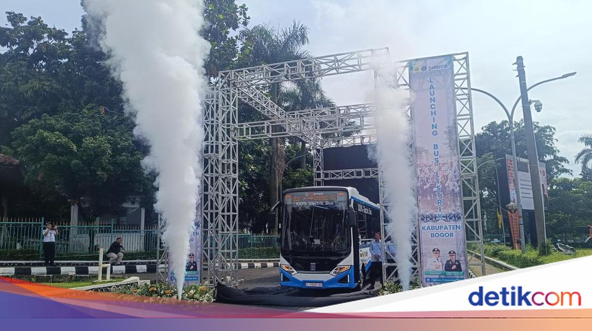 Pemkab Bogor Resmikan Bus Listrik Rute Bojonggede-Sentul