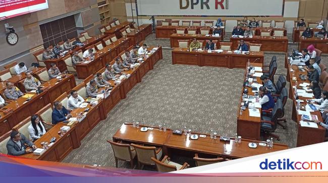 Korban Penganiayaan Anak Bos Toko Roti Audiensi dengan Komisi III DPR