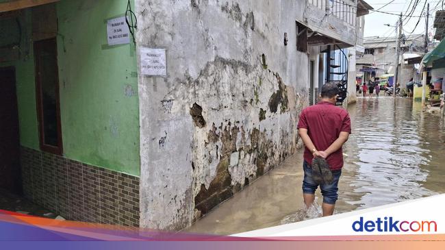 Banjir Rob Masih Genangi 3 RT di Jakut, Ketinggian Air 50 Cm
