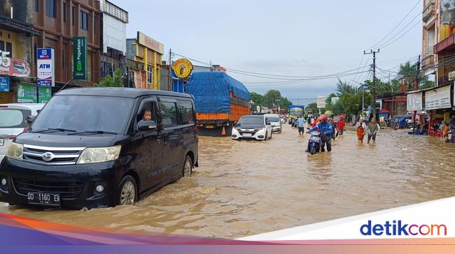 10 Daerah di Sulsel Diterjang Banjir-Longsor Imbas Cuaca Ekstrem