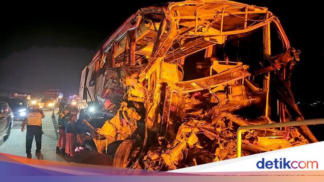 Bukti Kelalaian Sopir Truk hingga 4 Korban Tewas di Tol Pandaan-Malang