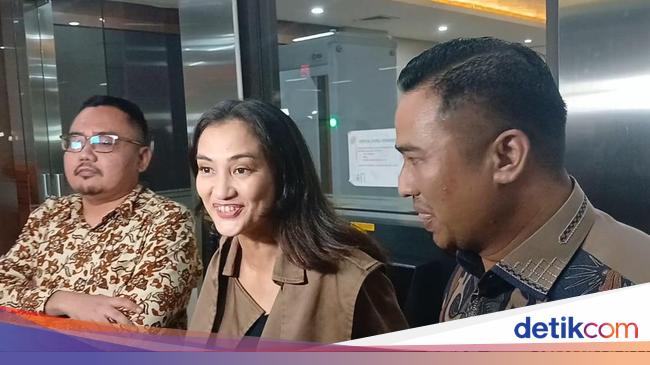 Ratna Sarumpaet Digugat Cucu, Atiqah Hasiholan Sebut Ada Banyak Drama