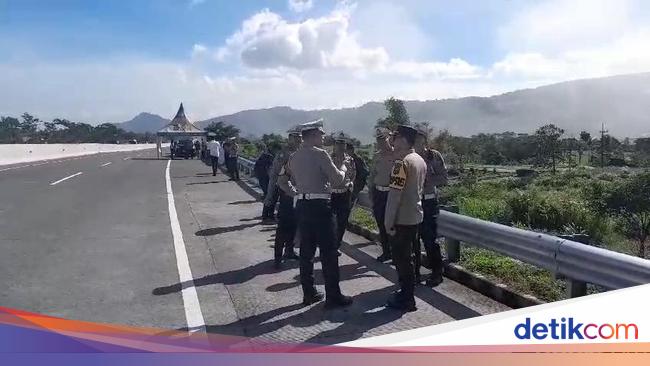 Olah TKP Laka Bus Vs Truk di Tol Pandaan-Malang Pakai Metode Canggih TAA