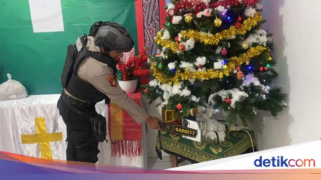 Polisi Bojonegoro Lakukan Sterilisasi Gereja Amankan Ibadah Natal