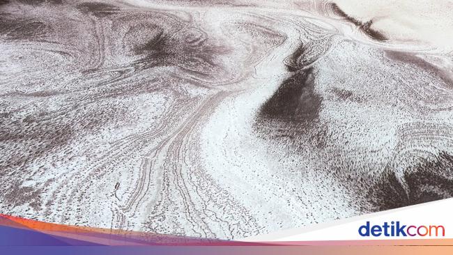 Video: Mirip Bumi, Ada Salju dan Musim Es di Mars