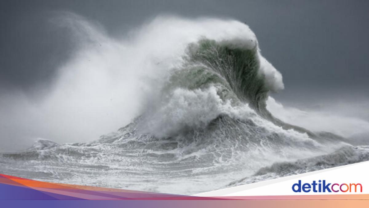 Kumpulan Foto Ombak, Menakjubkan Sekaligus Menakutkan