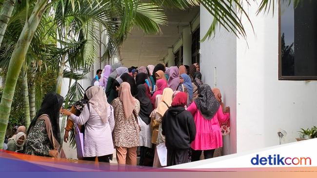 Warga Ramai Antar Proposal, Pj Gubernur Aceh Minta Selidiki Penyebar Hoaks
