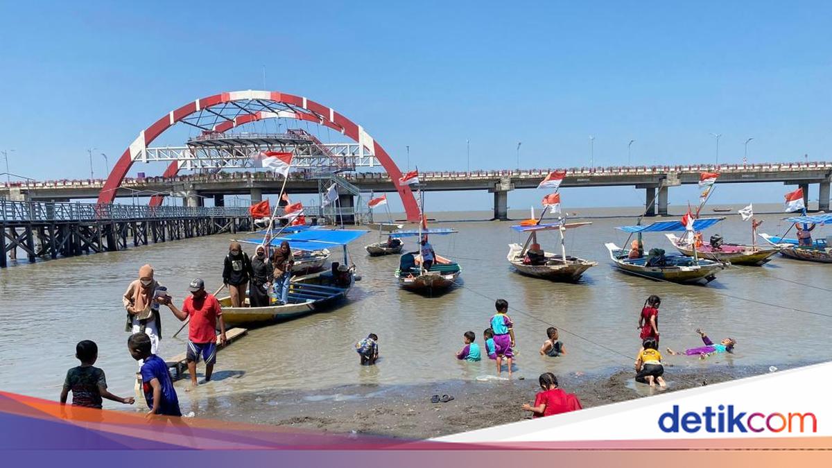 THP Kenjeran Diserbu Wisatawan, Pemilik Perahu Wisata Raup Cuan