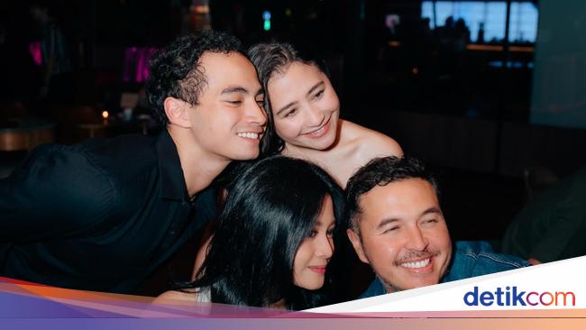 8 Foto Prilly Latuconsina & Omara Esteghlal Mulai Pamer Kedekatan, Go Public?